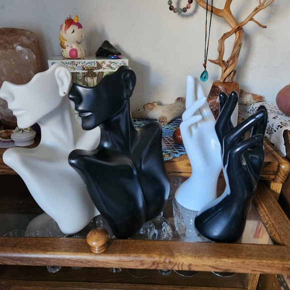 Other | 2 Sets Of Plastic Black White Jewelry Busts Displays | Poshmark